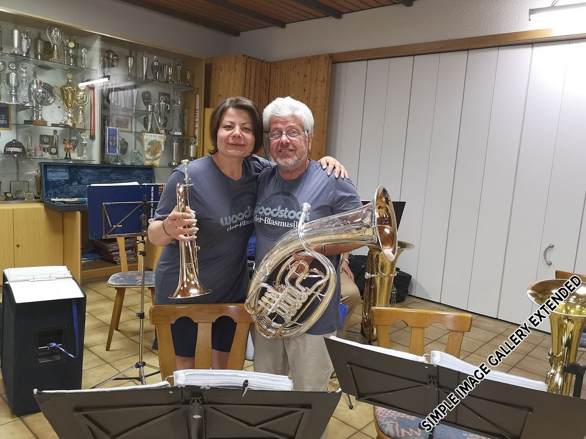 Musik macht Freu(n)de - Musikzug Holzheim Musik macht Freu(n)de - Musikzug Holzheim